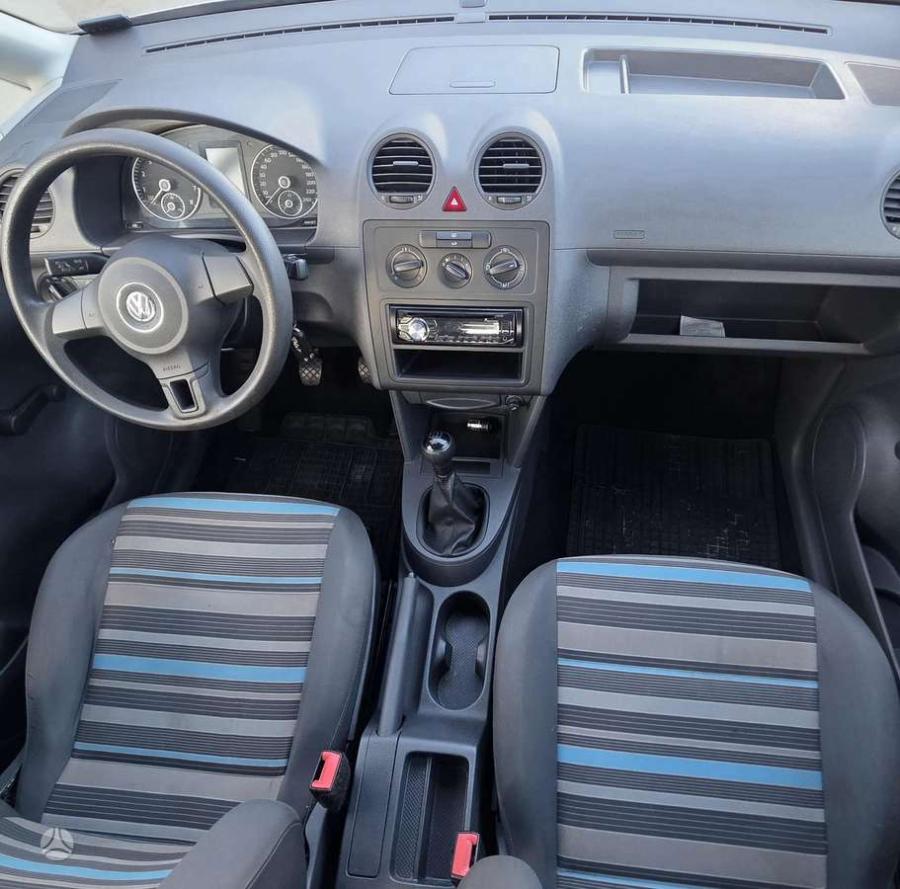 Pelēks Volkswagen Caddy 2011 Klaipėda, ar dzinēja tilpumu 1.20 L un nobraukumu 232 tūkst. km par 4590 €, foto 7 vietnē AUTOMOTO.COM.LV