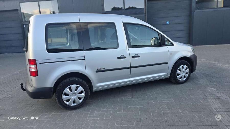 Pelēks Volkswagen Caddy 2011 Klaipėda, ar dzinēja tilpumu 1.20 L un nobraukumu 232 tūkst. km par 4590 €, foto 17 vietnē AUTOMOTO.COM.LV