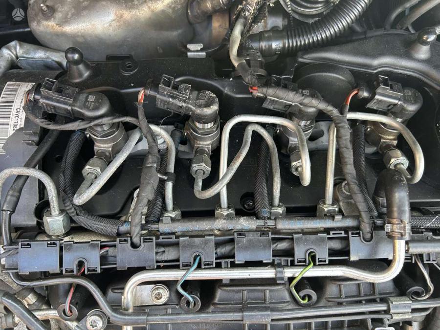 Pelēks Volkswagen Caddy 2011 Jurbarkas, ar dzinēja tilpumu 1.60 L un nobraukumu 208 tūkst. km par 6650 €, foto 13 vietnē AUTOMOTO.COM.LV
