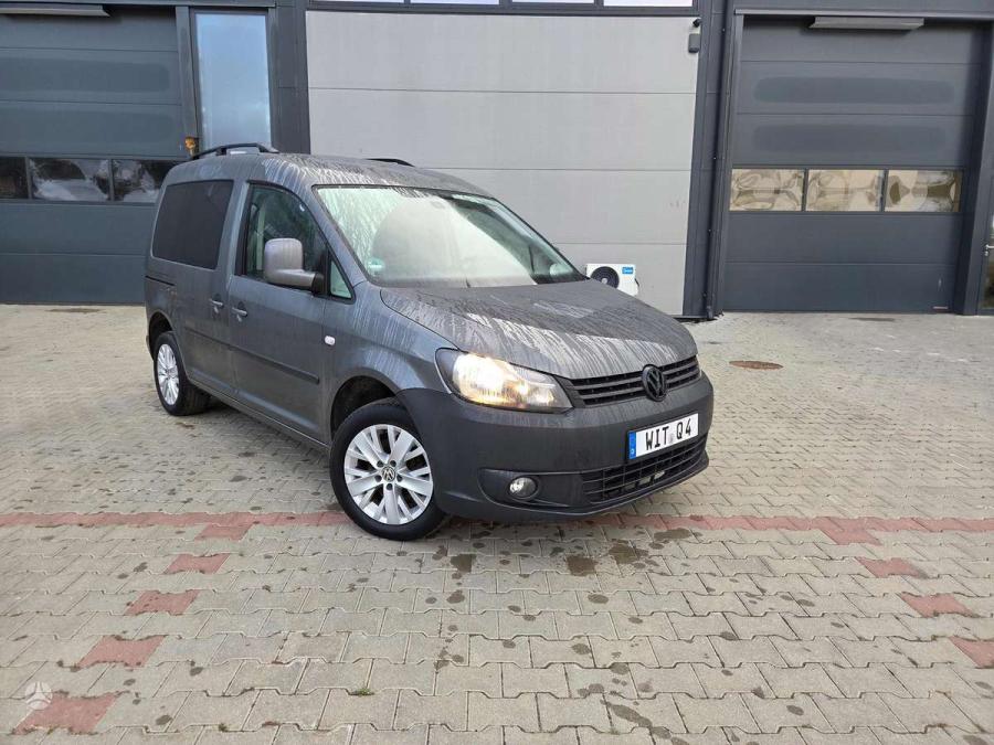 Grey Volkswagen Caddy 2011 in Siauliai, with an engine capacity of 1.60 L and mileage of 209 thousand km for 5700 €, photo 1 on AUTOMOTO.COM.LV