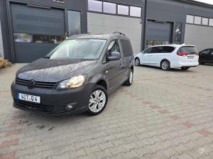 Grey Volkswagen Caddy 2011 in Siauliai, with an engine capacity of 1.60 L and mileage of 209 thousand km for 5700 €, photo 4 on AUTOMOTO.COM.LV