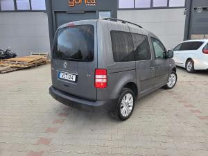 Grey Volkswagen Caddy 2011 in Siauliai, with an engine capacity of 1.60 L and mileage of 209 thousand km for 5700 €, photo 5 on AUTOMOTO.COM.LV
