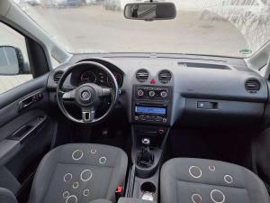 Grey Volkswagen Caddy 2011 in Siauliai, with an engine capacity of 1.60 L and mileage of 209 thousand km for 5700 €, photo 8 on AUTOMOTO.COM.LV