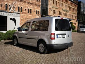 Grey Volkswagen Caddy 2011 in Liepaja, with an engine capacity of 1.60 L and mileage of 392 thousand km for 4000 €, photo 5 on AUTOMOTO.COM.LV
