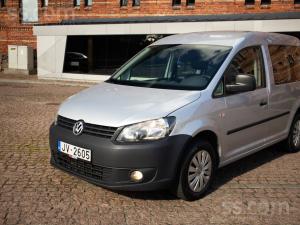 Grey Volkswagen Caddy 2011 in Liepaja, with an engine capacity of 1.60 L and mileage of 392 thousand km for 4000 €, photo 10 on AUTOMOTO.COM.LV