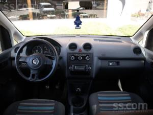 Grey Volkswagen Caddy 2011 in Liepaja, with an engine capacity of 1.60 L and mileage of 392 thousand km for 4000 €, photo 18 on AUTOMOTO.COM.LV