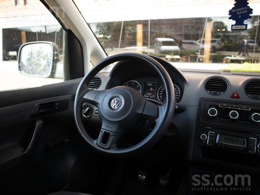 Grey Volkswagen Caddy 2011 in Liepaja, with an engine capacity of 1.60 L and mileage of 392 thousand km for 4000 €, photo 23 on AUTOMOTO.COM.LV