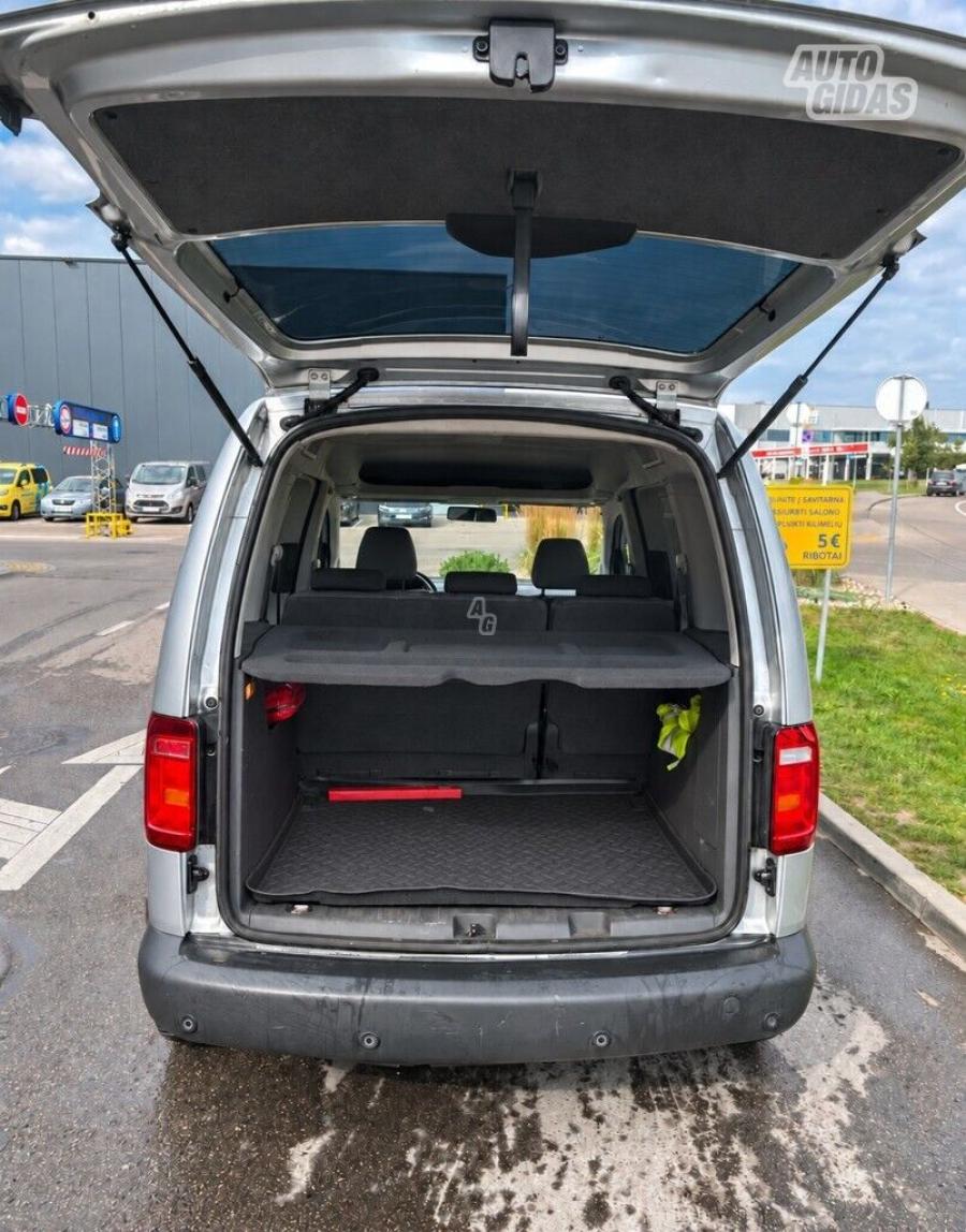 Pelēks Volkswagen Caddy 2011 Viļņa, ar dzinēja tilpumu 1.60 L un nobraukumu 227 tūkst. km par 5900 €, foto 7 vietnē AUTOMOTO.COM.LV