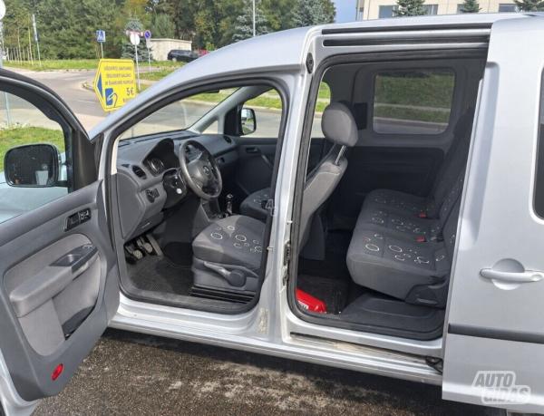 Grey Volkswagen Caddy 2011 in Vilnius, with an engine capacity of 1.60 L and mileage of 227 thousand km for 5900 €, photo 8 on AUTOMOTO.COM.LV