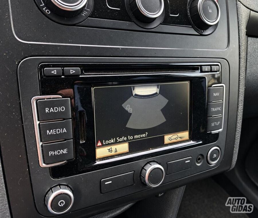 Pelēks Volkswagen Caddy 2011 Viļņa, ar dzinēja tilpumu 1.60 L un nobraukumu 227 tūkst. km par 5900 €, foto 10 vietnē AUTOMOTO.COM.LV