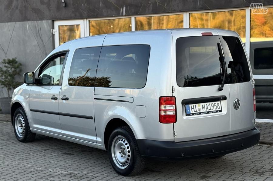 Grey Volkswagen Caddy 2011 in Radviliskis, with an engine capacity of 1.60 L and mileage of 248 thousand km for 6250 €, photo 12 on AUTOMOTO.COM.LV