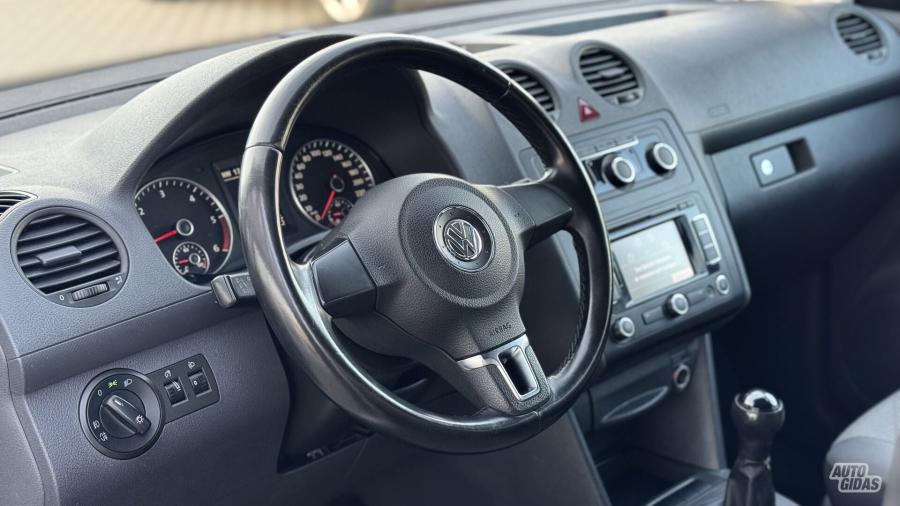 Grey Volkswagen Caddy 2011 in Radviliskis, with an engine capacity of 1.60 L and mileage of 248 thousand km for 6250 €, photo 14 on AUTOMOTO.COM.LV