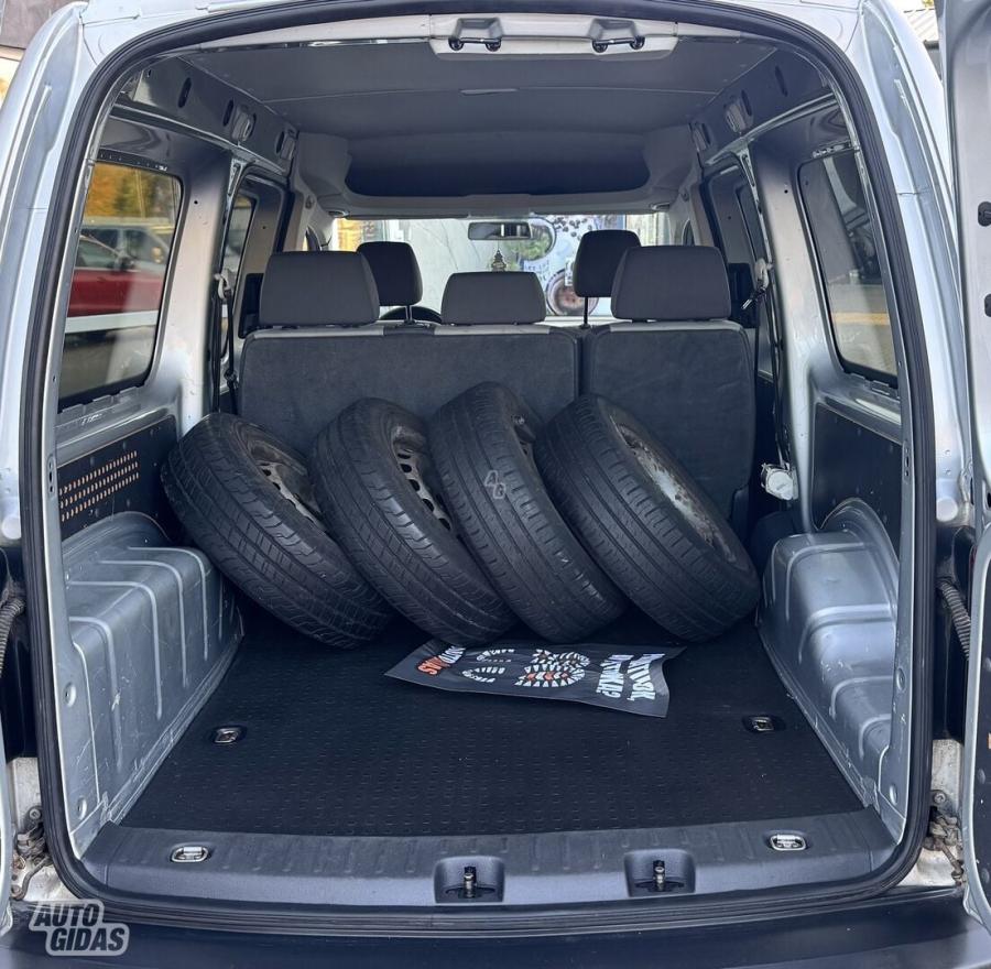 Grey Volkswagen Caddy 2011 in Radviliskis, with an engine capacity of 1.60 L and mileage of 248 thousand km for 6250 €, photo 24 on AUTOMOTO.COM.LV