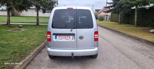 Grey Volkswagen Caddy 2012 in Kedainiai, with an engine capacity of 1.60 L and mileage of 239 thousand km for 6499 €, photo 9 on AUTOMOTO.COM.LV