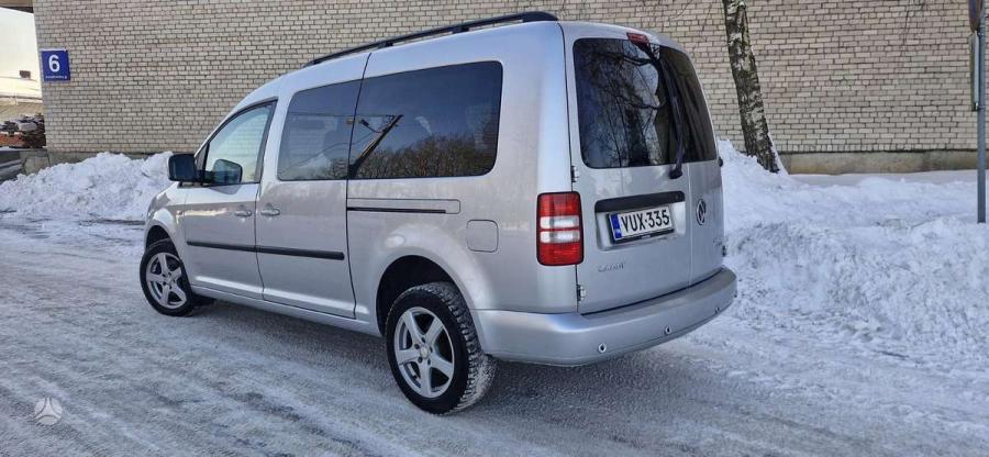 Grey Volkswagen Caddy 2012 in Kelme, with an engine capacity of 1.97 L and mileage of 330 thousand km for 7550 €, photo 2 on AUTOMOTO.COM.LV