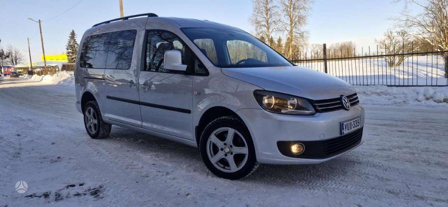 Grey Volkswagen Caddy 2012 in Kelme, with an engine capacity of 1.97 L and mileage of 330 thousand km for 7550 €, photo 3 on AUTOMOTO.COM.LV