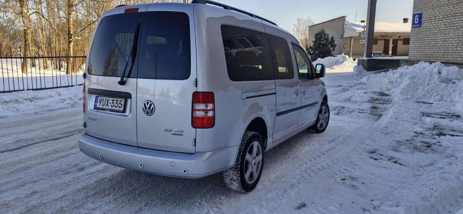 Grey Volkswagen Caddy 2012 in Kelme, with an engine capacity of 1.97 L and mileage of 330 thousand km for 7550 €, photo 4 on AUTOMOTO.COM.LV