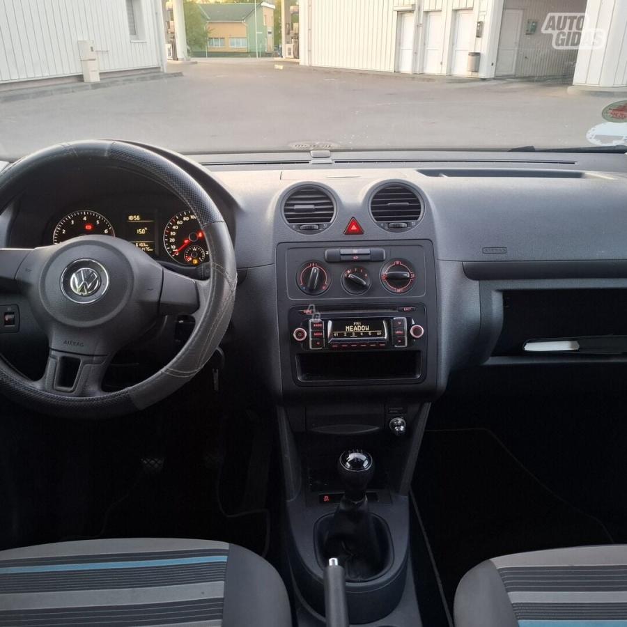 Grey Volkswagen Caddy 2012 in Vilnius, with an engine capacity of 1.20 L and mileage of 212 thousand km for 4950 €, photo 11 on AUTOMOTO.COM.LV