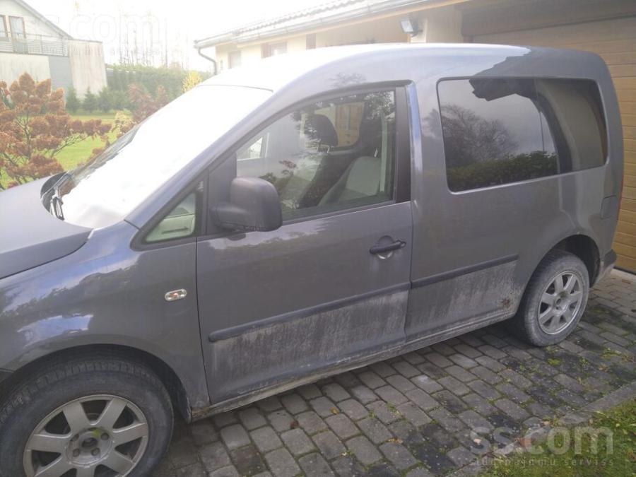 Pelēks Volkswagen Caddy 2012 Rīga, ar dzinēja tilpumu 1.60 L un nobraukumu 442 tūkst. km par 2700 €, foto 3 vietnē AUTOMOTO.COM.LV