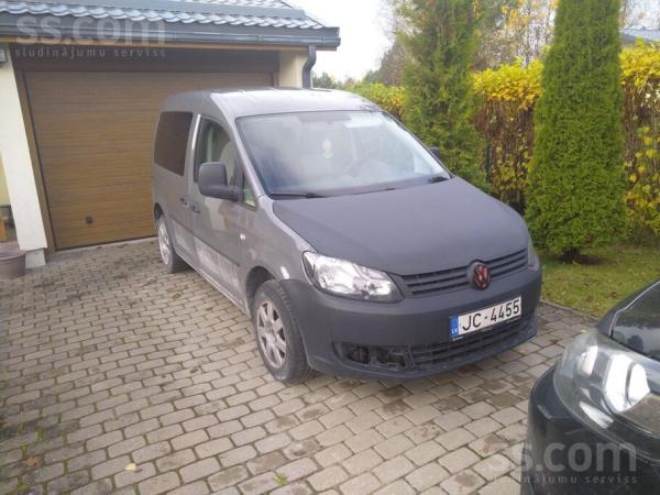 Pelēks Volkswagen Caddy 2012 Rīga, ar dzinēja tilpumu 1.60 L un nobraukumu 442 tūkst. km par 2700 €, foto 3 vietnē AUTOMOTO.COM.LV