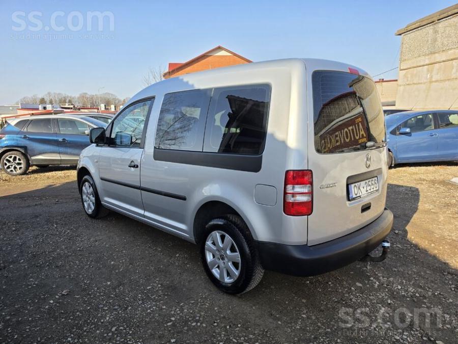 Grey Volkswagen Caddy 2012 in Rezekne, with an engine capacity of 1.60 L and mileage of 0 thousand km for 4700 €, photo 7 on AUTOMOTO.COM.LV
