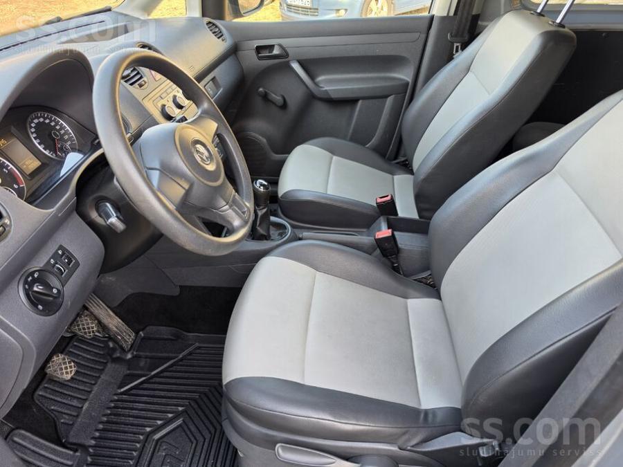 Grey Volkswagen Caddy 2012 in Rezekne, with an engine capacity of 1.60 L and mileage of 0 thousand km for 4700 €, photo 11 on AUTOMOTO.COM.LV