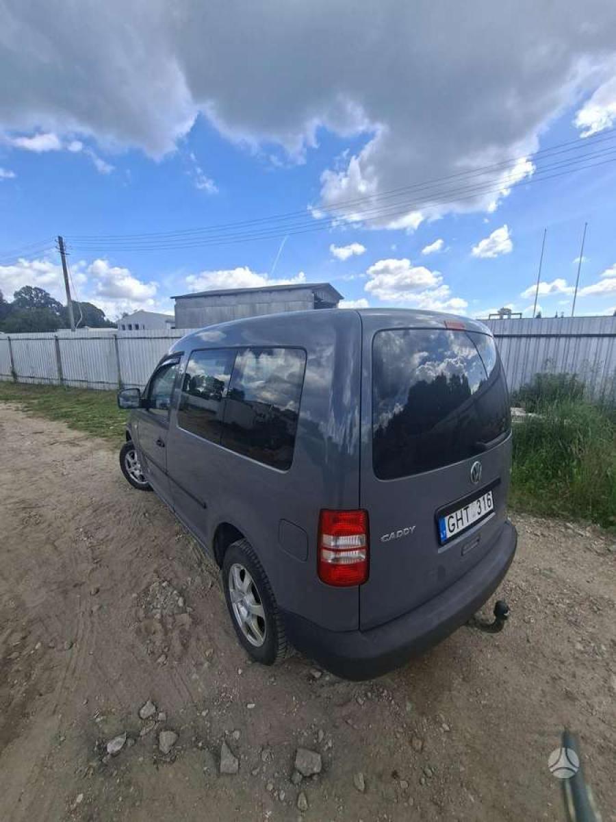 Grey Volkswagen Caddy 2012 in Vilnius, with an engine capacity of 1.97 L and mileage of 254 thousand km for 4840 €, photo 7 on AUTOMOTO.COM.LV