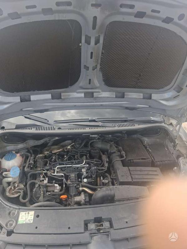 Grey Volkswagen Caddy 2012 in Vilnius, with an engine capacity of 1.97 L and mileage of 254 thousand km for 4840 €, photo 9 on AUTOMOTO.COM.LV