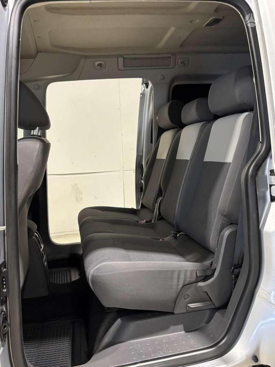 Grey Volkswagen Caddy 2012 in Klaipeda, with an engine capacity of 1.60 L and mileage of 268 thousand km for 5500 €, photo 6 on AUTOMOTO.COM.LV