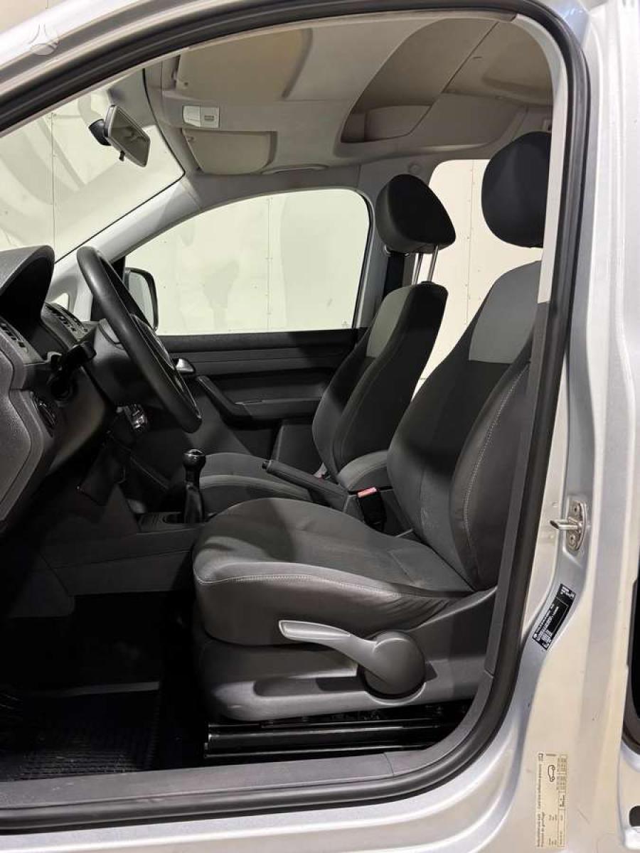 Grey Volkswagen Caddy 2012 in Klaipeda, with an engine capacity of 1.60 L and mileage of 268 thousand km for 5500 €, photo 12 on AUTOMOTO.COM.LV