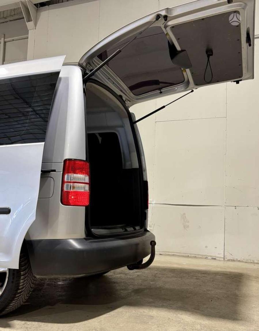 Grey Volkswagen Caddy 2012 in Klaipeda, with an engine capacity of 1.60 L and mileage of 268 thousand km for 5500 €, photo 15 on AUTOMOTO.COM.LV