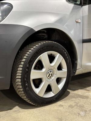 Grey Volkswagen Caddy 2012 in Klaipeda, with an engine capacity of 1.60 L and mileage of 268 thousand km for 5500 €, photo 18 on AUTOMOTO.COM.LV