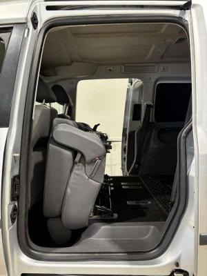 Grey Volkswagen Caddy 2012 in Klaipeda, with an engine capacity of 1.60 L and mileage of 268 thousand km for 5500 €, photo 20 on AUTOMOTO.COM.LV
