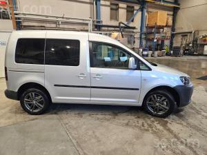 Grey Volkswagen Caddy 2012 in Riga, with an engine capacity of 1.60 L and mileage of 160 thousand km for 6500 €, photo 3 on AUTOMOTO.COM.LV