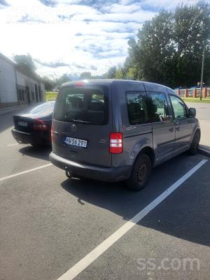 Grey Volkswagen Caddy 2012 in Riga, with an engine capacity of 1.60 L and mileage of 259 thousand km for 4350 €, photo 9 on AUTOMOTO.COM.LV