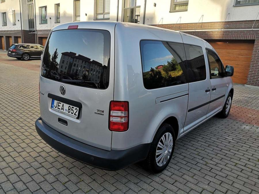 Grey Volkswagen Caddy 2012 in Klaipeda, with an engine capacity of 1.60 L and mileage of 300 thousand km for 5300 €, photo 5 on AUTOMOTO.COM.LV