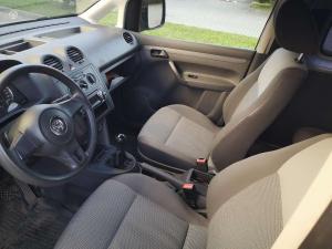 Grey Volkswagen Caddy 2012 in Klaipeda, with an engine capacity of 1.60 L and mileage of 300 thousand km for 5300 €, photo 11 on AUTOMOTO.COM.LV