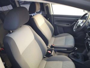 Grey Volkswagen Caddy 2012 in Klaipeda, with an engine capacity of 1.60 L and mileage of 300 thousand km for 5300 €, photo 12 on AUTOMOTO.COM.LV