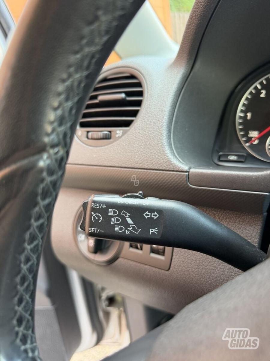 Grey Volkswagen Caddy 2012 in Kaisiadorys, with an engine capacity of 1.60 L and mileage of 262 thousand km for 5950 €, photo 30 on AUTOMOTO.COM.LV
