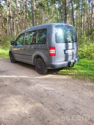 Pelēks Volkswagen Caddy 2012 Rīga, ar dzinēja tilpumu 1.60 L un nobraukumu 260 tūkst. km par 3950 €, foto 4 vietnē AUTOMOTO.COM.LV