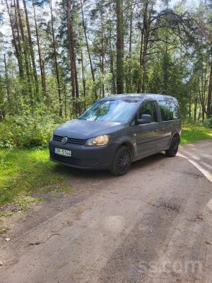 Pelēks Volkswagen Caddy 2012 Rīga, ar dzinēja tilpumu 1.60 L un nobraukumu 260 tūkst. km par 3950 €, foto 5 vietnē AUTOMOTO.COM.LV