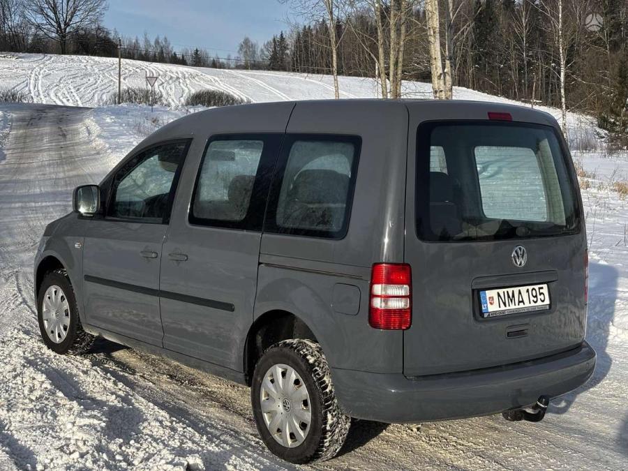 Pelēks Volkswagen Caddy 2013 Utena, ar dzinēja tilpumu 2.00 L un nobraukumu 253 tūkst. km par 7350 €, foto 5 vietnē AUTOMOTO.COM.LV