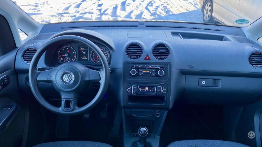 Grey Volkswagen Caddy 2013 in Marijampole, with an engine capacity of 1.20 L and mileage of 230 thousand km for 5700 €, photo 15 on AUTOMOTO.COM.LV