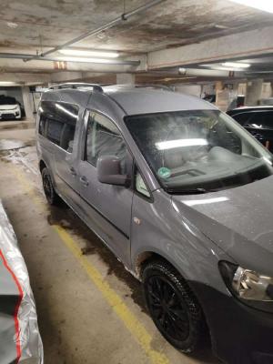 Grey Volkswagen Caddy 2013 in Kaunas, with an engine capacity of 1.60 L and mileage of 308 thousand km for 7700 €, photo 2 on AUTOMOTO.COM.LV