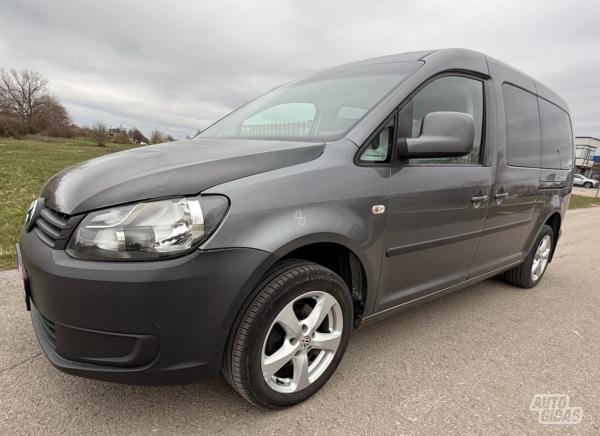 Grey Volkswagen Caddy 2013 in Siauliai, with an engine capacity of 1.60 L and mileage of 384 thousand km for 5250 €, photo 3 on AUTOMOTO.COM.LV