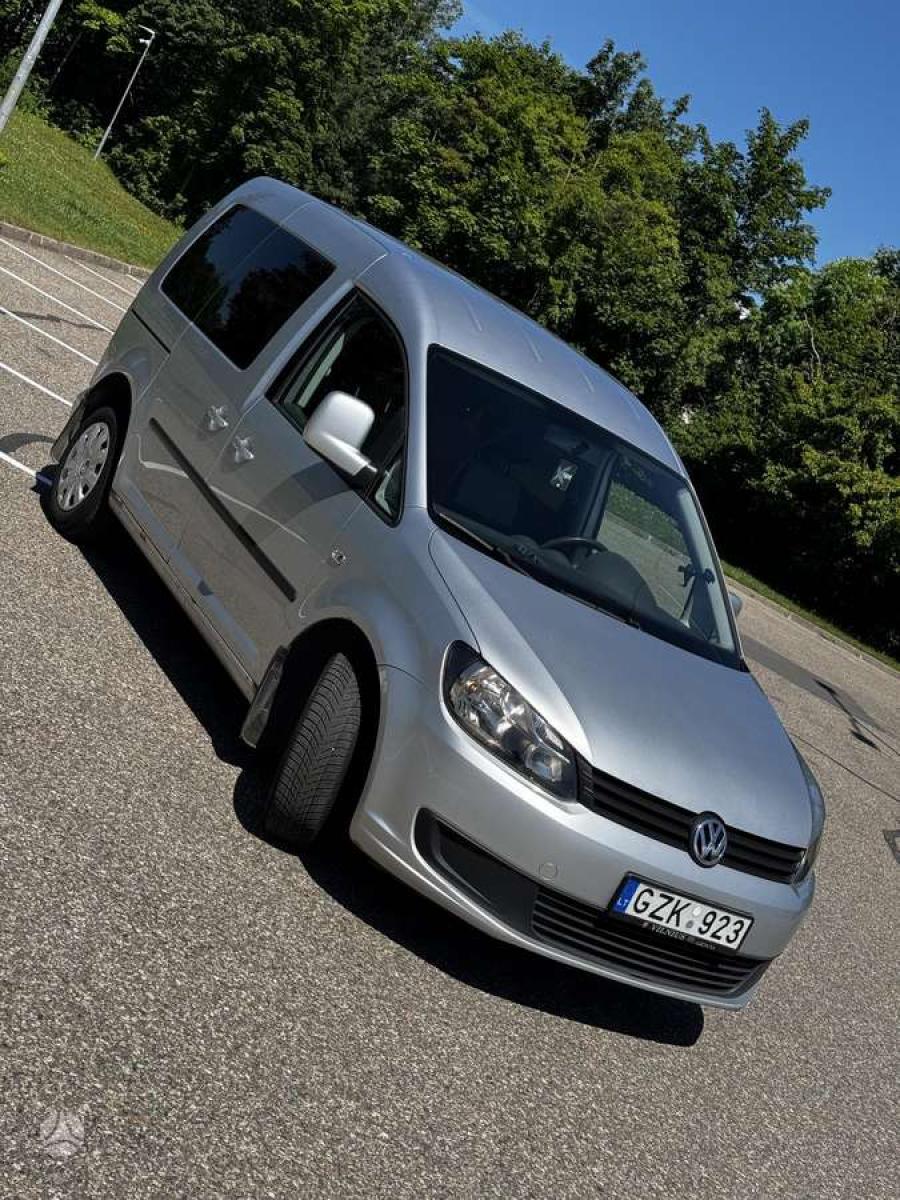 Grey Volkswagen Caddy 2013 in Vilnius, with an engine capacity of 1.60 L and mileage of 311 thousand km for 5500 €, photo 1 on AUTOMOTO.COM.LV