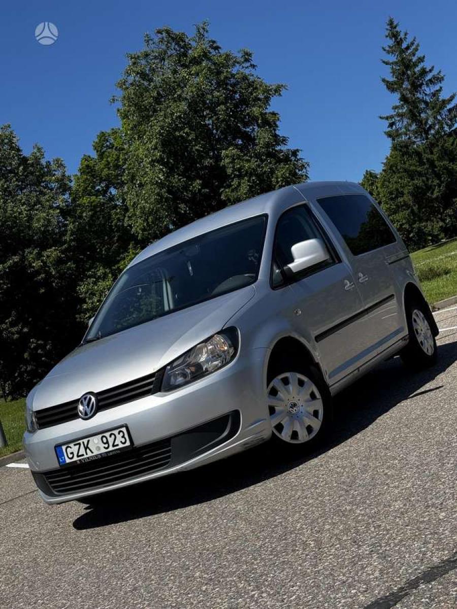 Grey Volkswagen Caddy 2013 in Vilnius, with an engine capacity of 1.60 L and mileage of 311 thousand km for 5500 €, photo 3 on AUTOMOTO.COM.LV