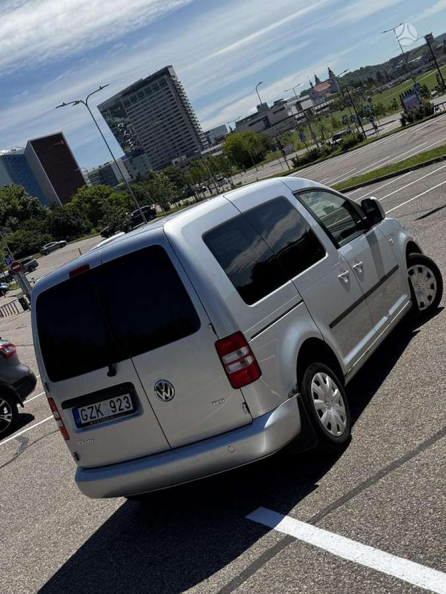 Grey Volkswagen Caddy 2013 in Vilnius, with an engine capacity of 1.60 L and mileage of 311 thousand km for 5500 €, photo 4 on AUTOMOTO.COM.LV