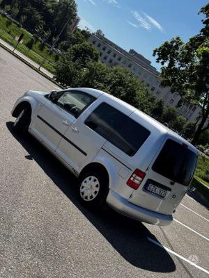 Grey Volkswagen Caddy 2013 in Vilnius, with an engine capacity of 1.60 L and mileage of 311 thousand km for 5500 €, photo 5 on AUTOMOTO.COM.LV