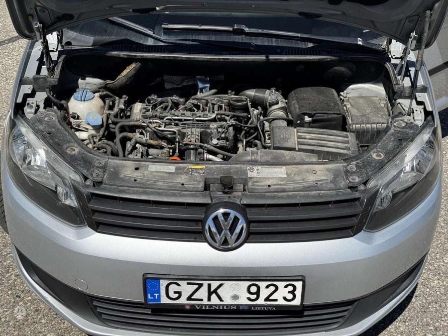 Grey Volkswagen Caddy 2013 in Vilnius, with an engine capacity of 1.60 L and mileage of 311 thousand km for 5500 €, photo 17 on AUTOMOTO.COM.LV